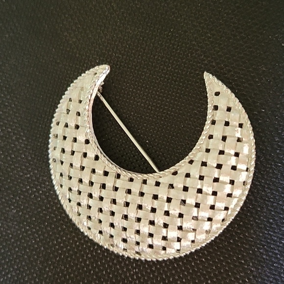 Crown Trifari | Jewelry | Crown Trifari Basket Weave Moon Brooch | Poshmark